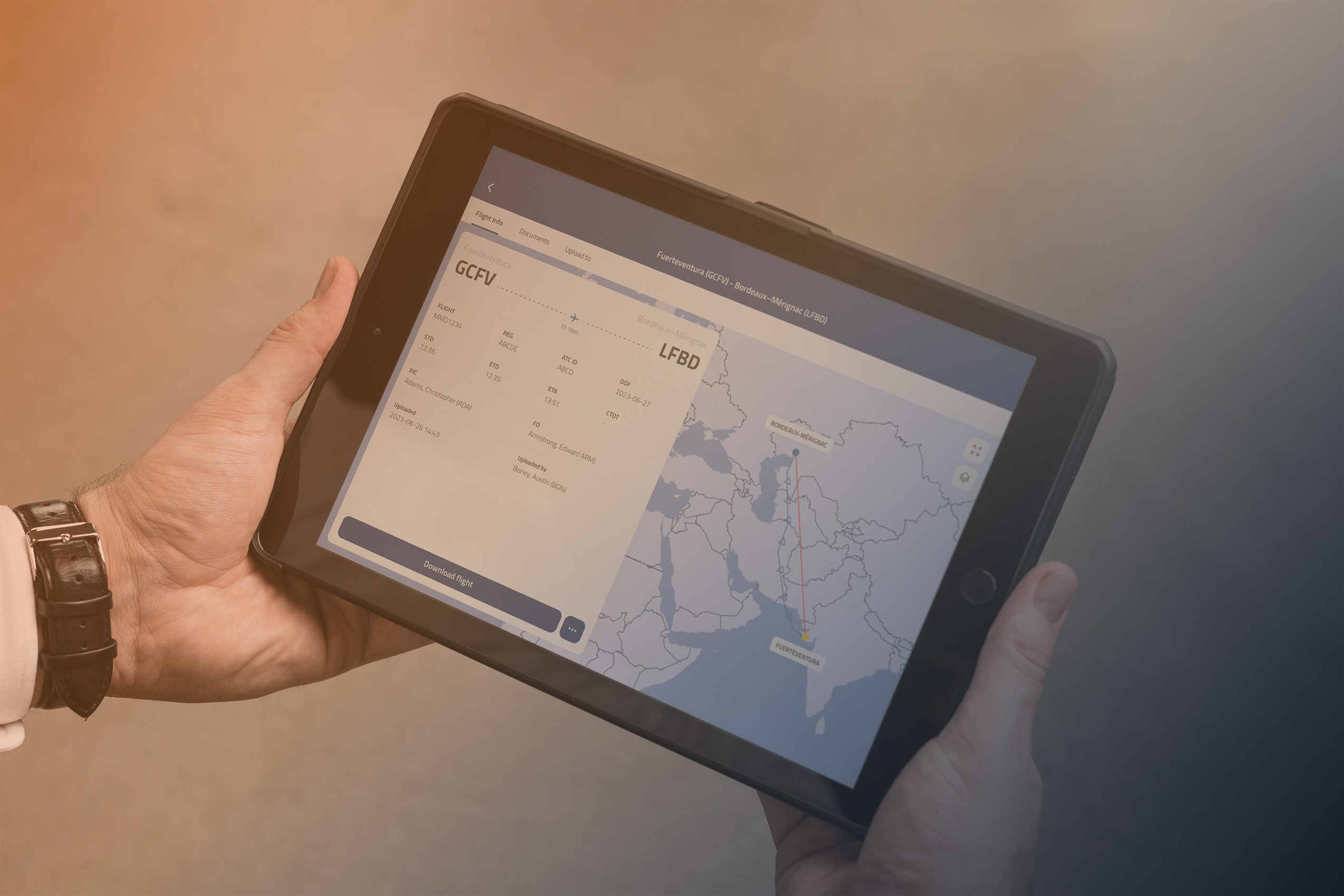 The Modern Paperless Cockpit - AIR SUPPORT